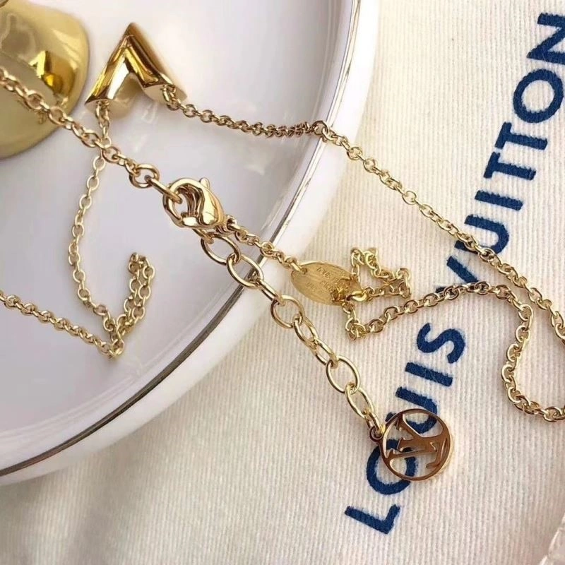 High accuracy Louis Vuitton Necklaces