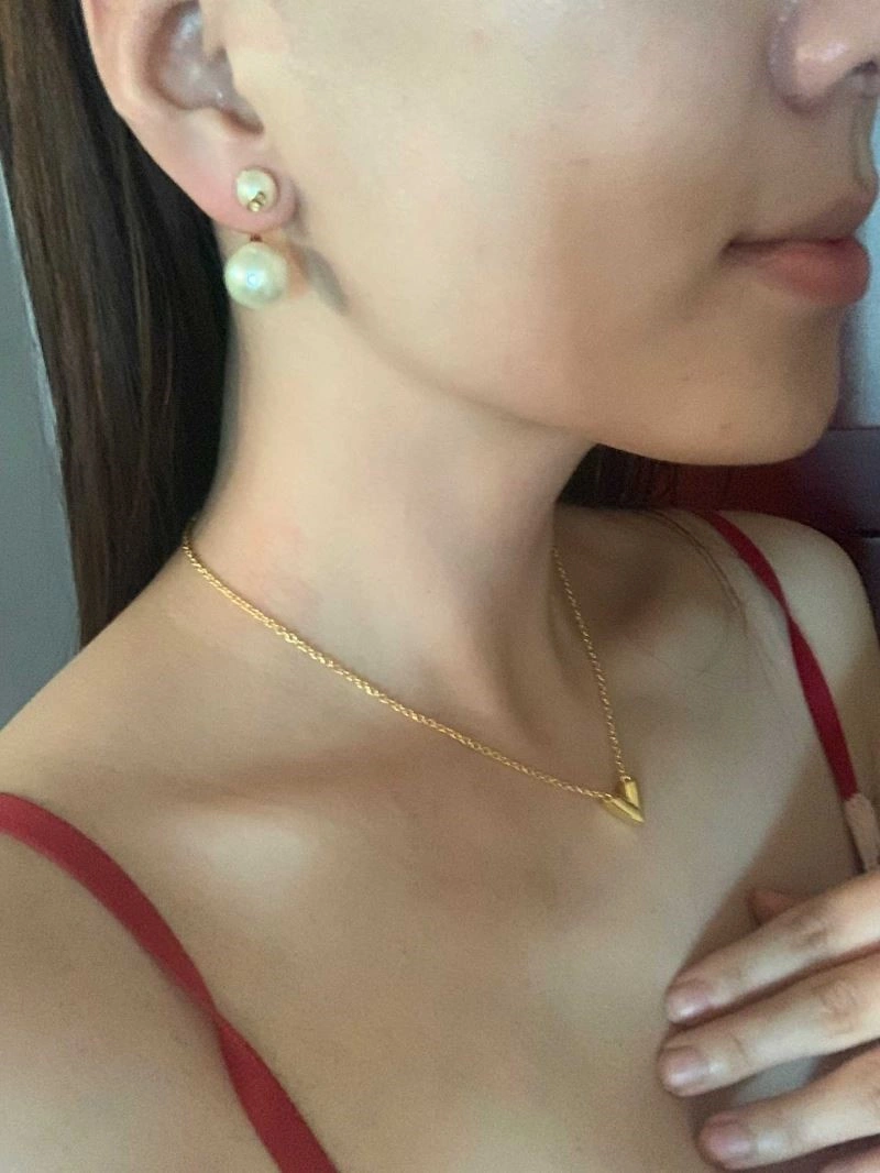 High accuracy Louis Vuitton Necklaces