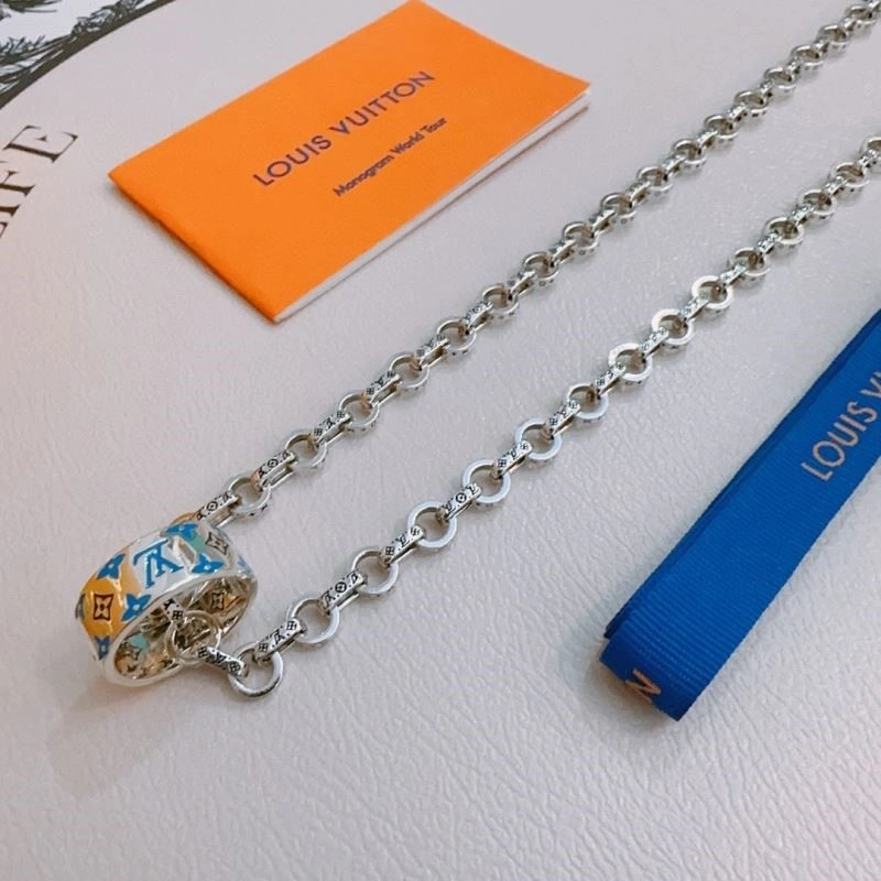 High fidelity Louis Vuitton Necklaces