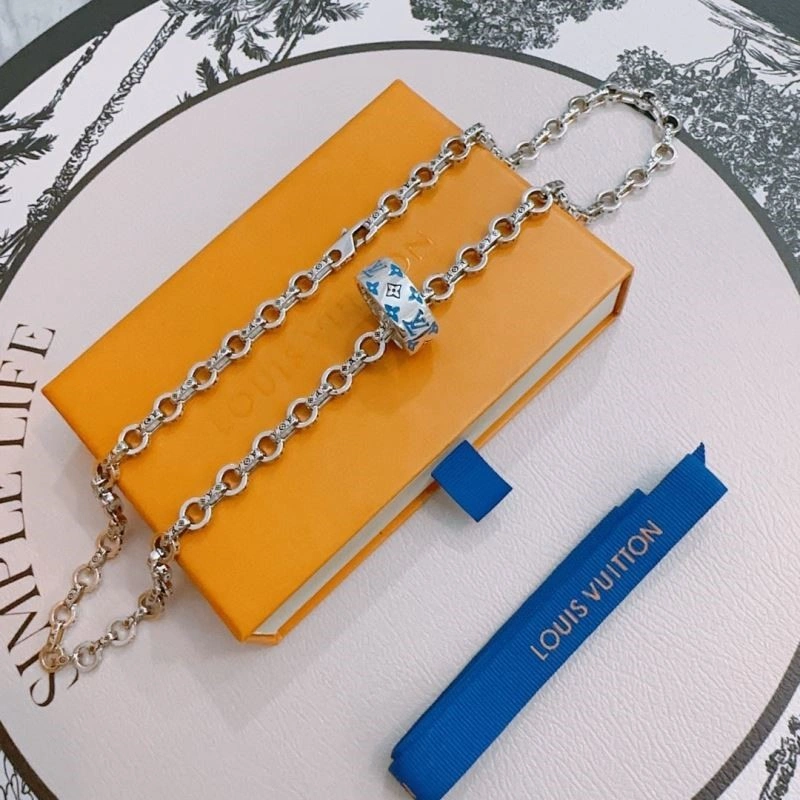 High fidelity Louis Vuitton Necklaces
