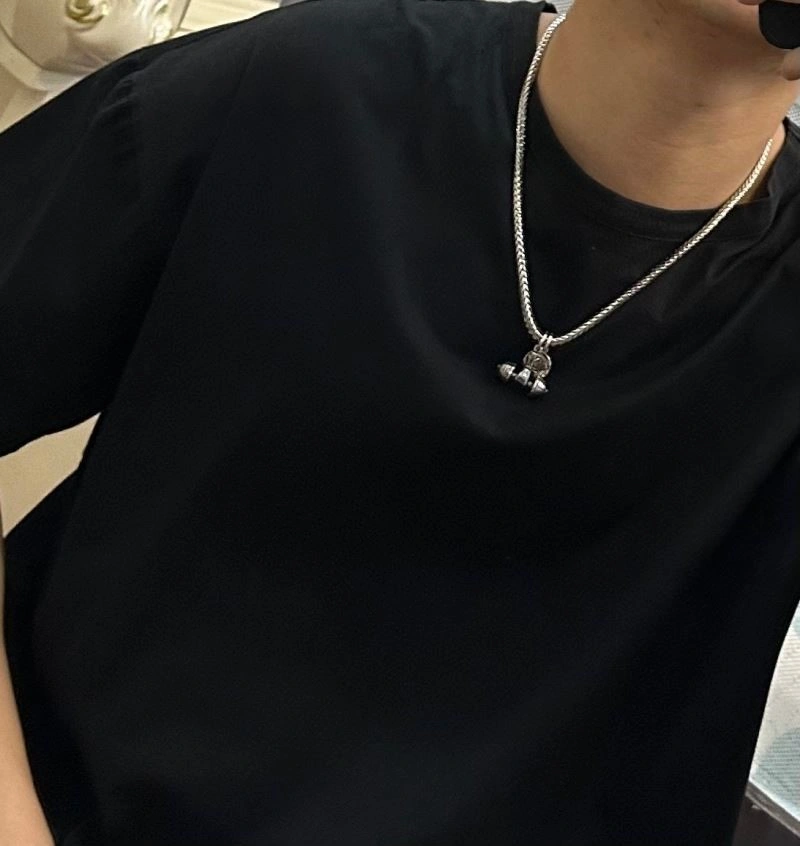 Top mirror Louis Vuitton Necklaces