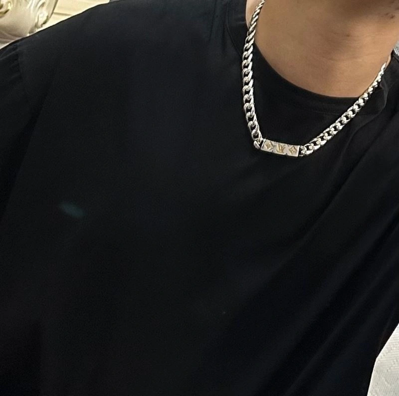 Exact replica Louis Vuitton Necklaces
