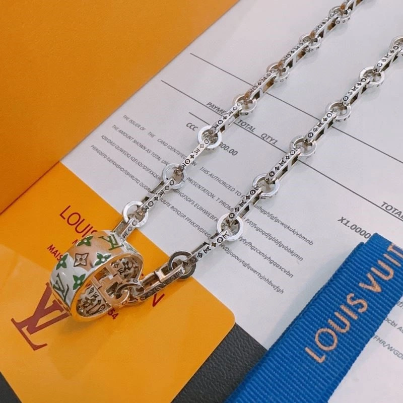 Top match Louis Vuitton Necklaces