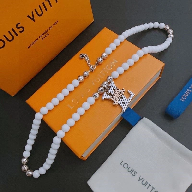 Exact replica Louis Vuitton Necklaces