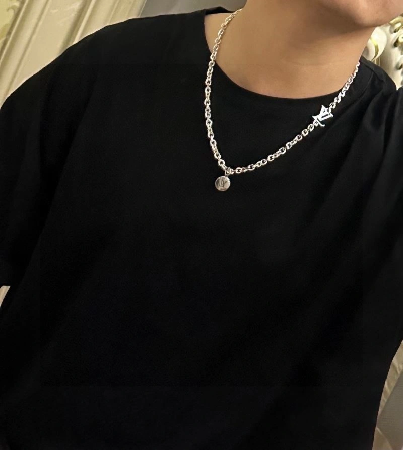 Genuine Louis Vuitton Necklaces