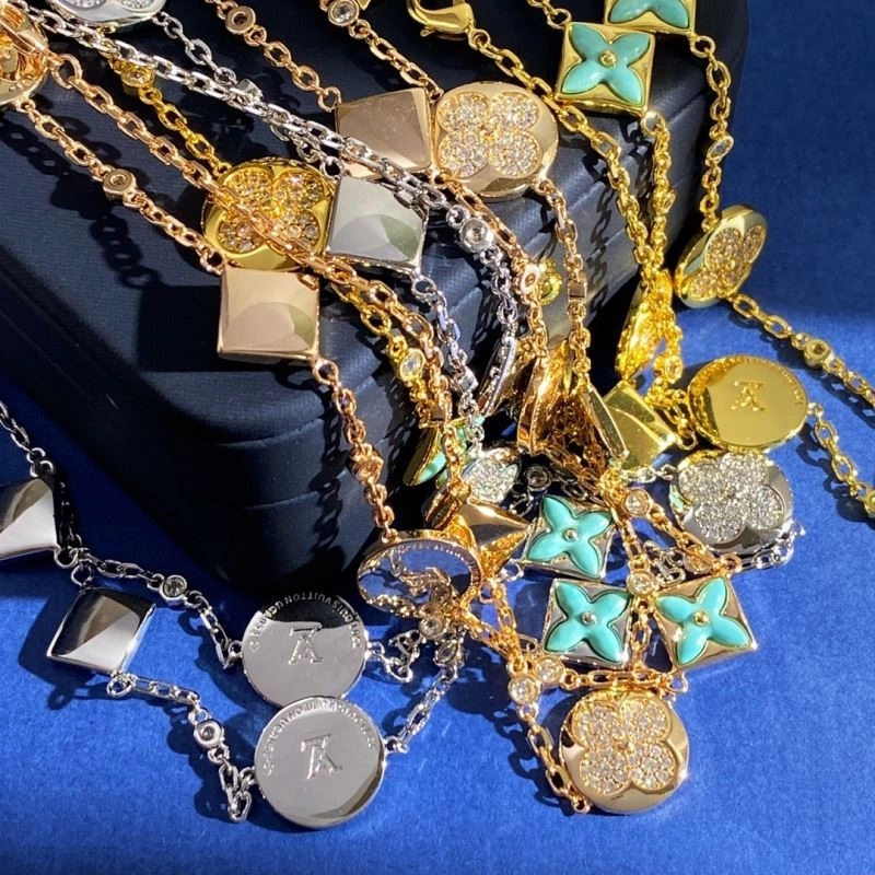 Low-cost Louis Vuitton Necklaces