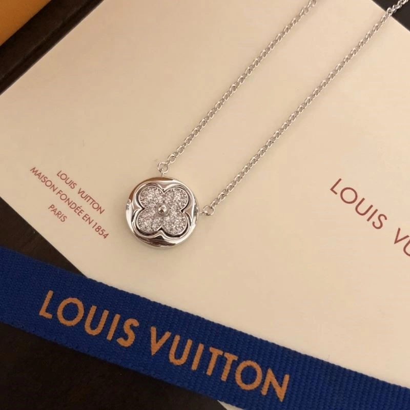 Official Louis Vuitton Necklaces