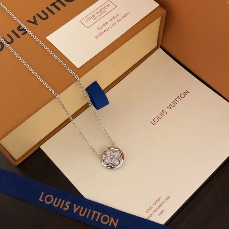 Official Louis Vuitton Necklaces
