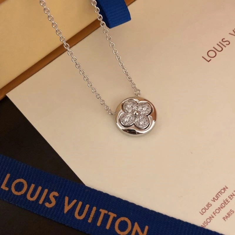 Official Louis Vuitton Necklaces