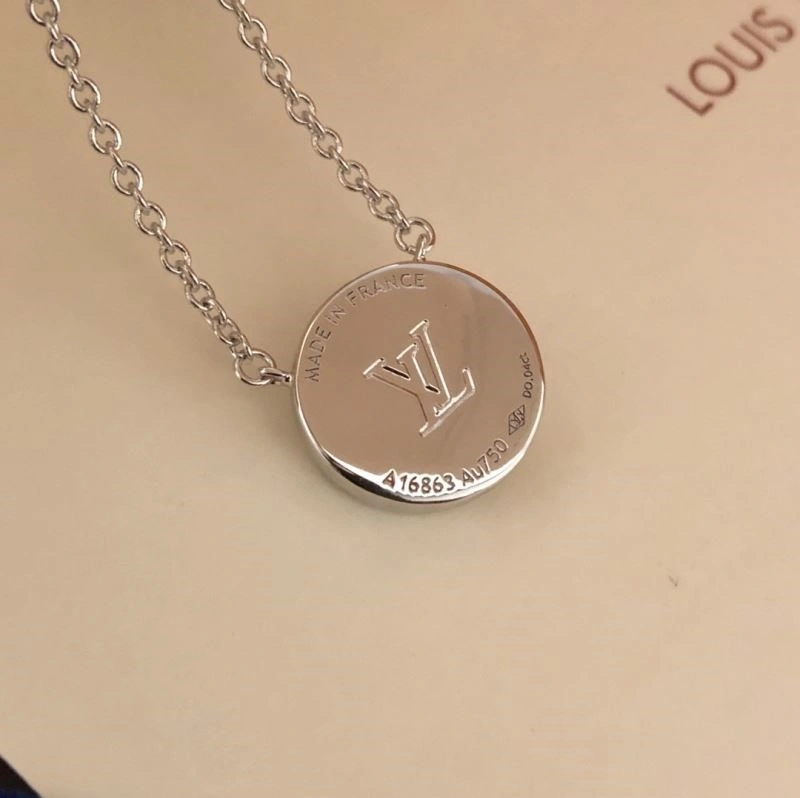 Official Louis Vuitton Necklaces