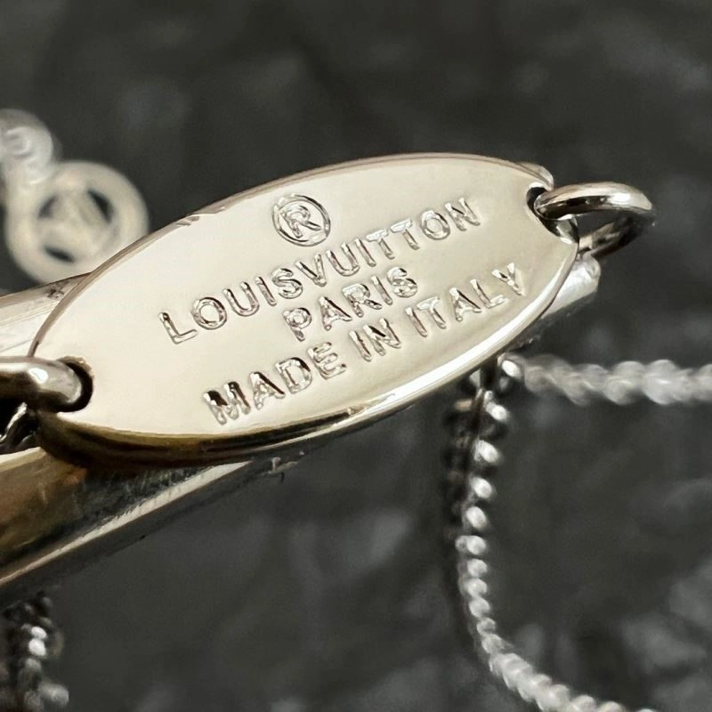 Value-priced Louis Vuitton Necklaces