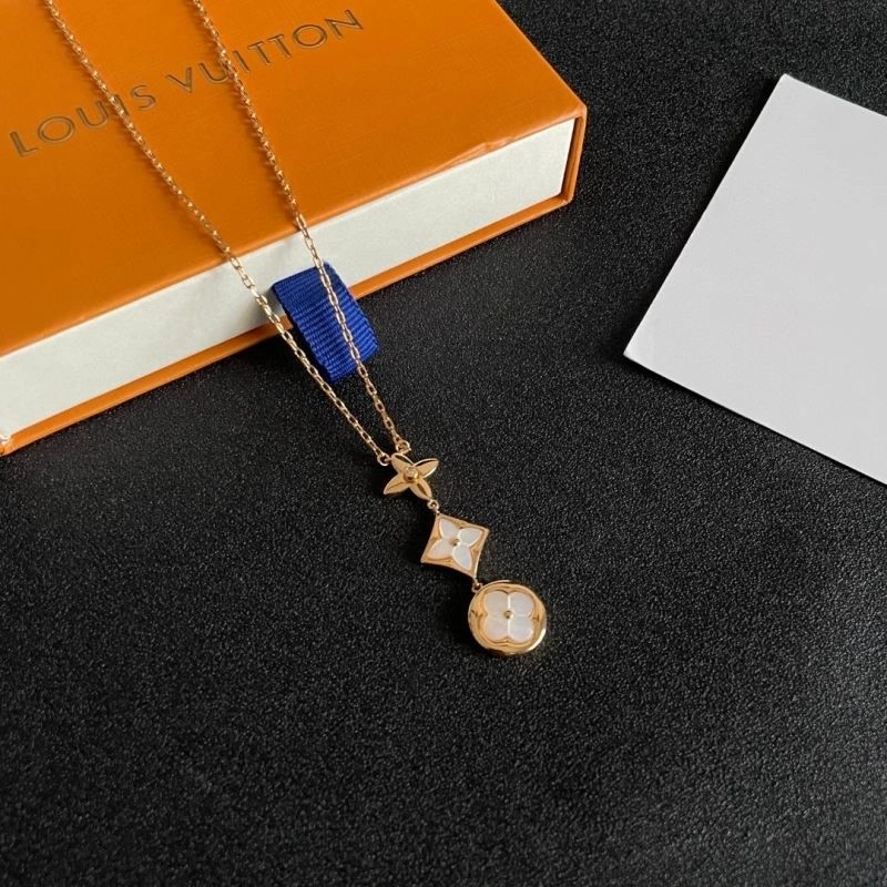 Inexpensive Louis Vuitton Necklaces