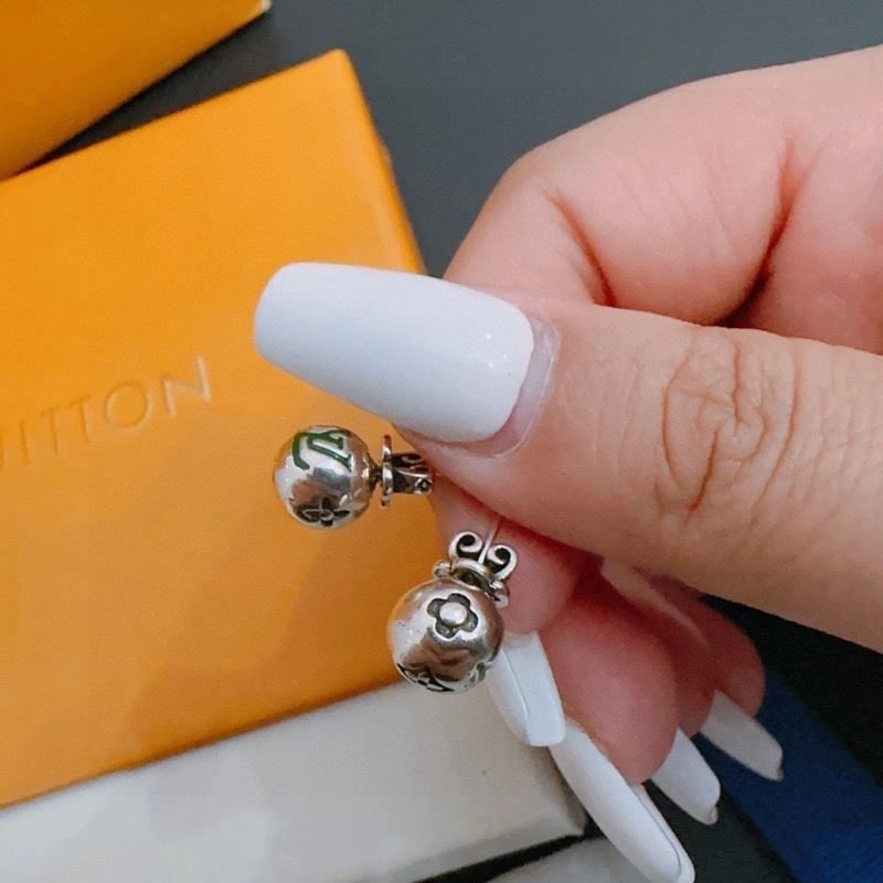 Legit Louis Vuitton Necklaces