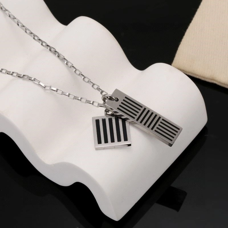 Factory-made Louis Vuitton Necklaces