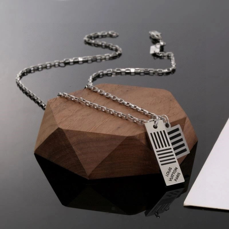 Factory-made Louis Vuitton Necklaces