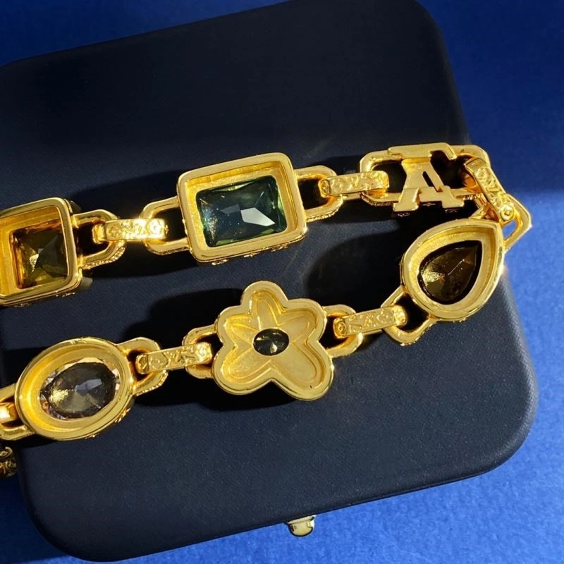 Reasonably priced Louis Vuitton Necklaces