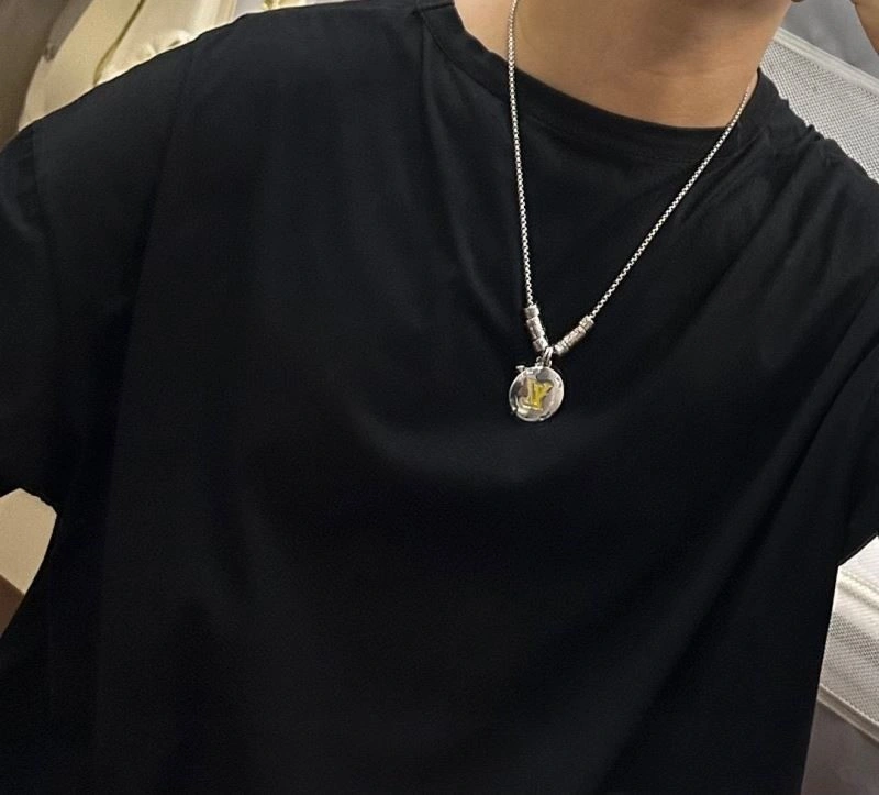 Discounted Louis Vuitton Necklaces