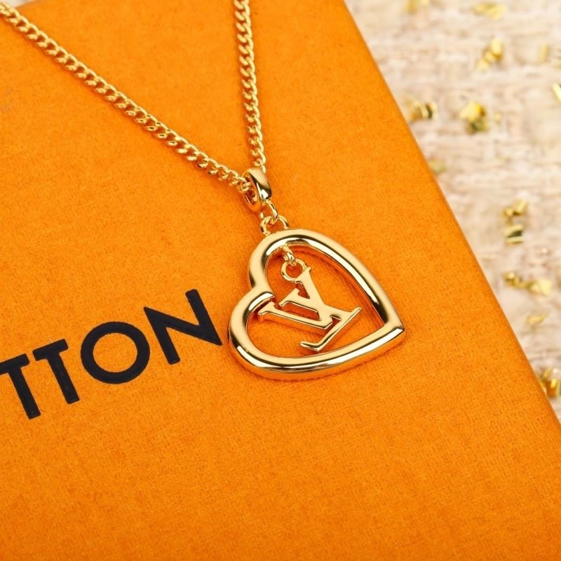 Discounted Louis Vuitton Necklaces