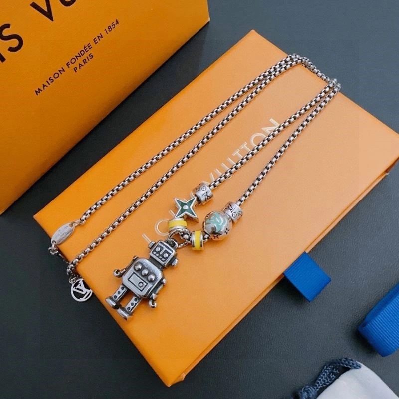 Inexpensive Louis Vuitton Necklaces