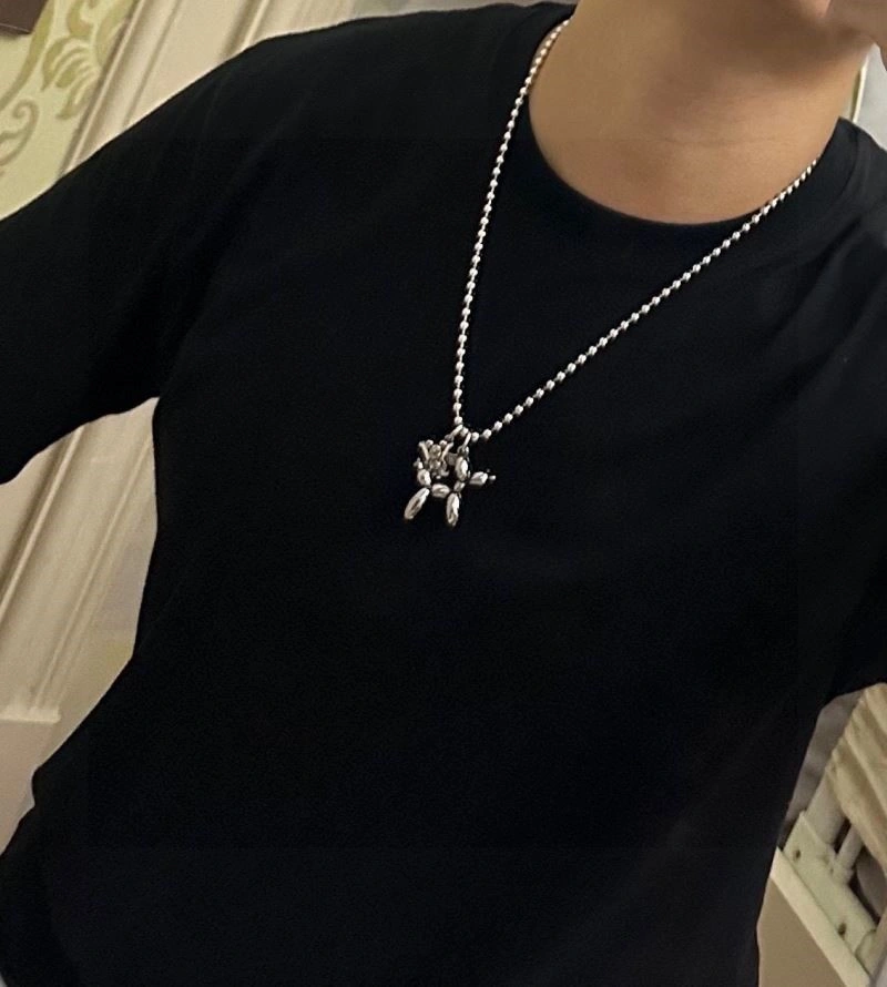 High accuracy Louis Vuitton Necklaces