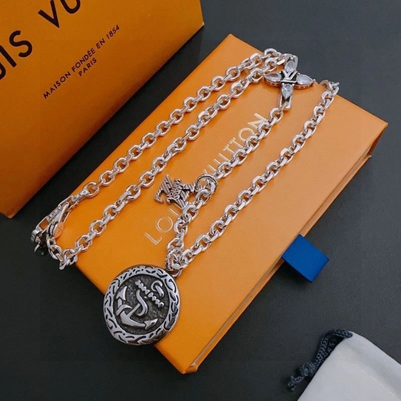 Discounted Louis Vuitton Necklaces