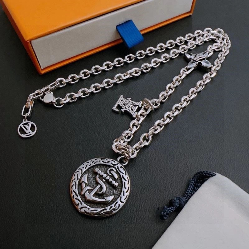 Discounted Louis Vuitton Necklaces