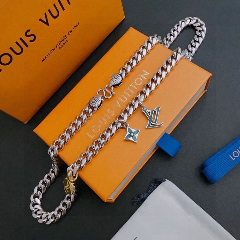 Brand-original Louis Vuitton Necklaces