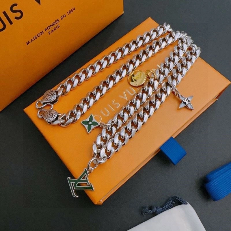 Brand-original Louis Vuitton Necklaces