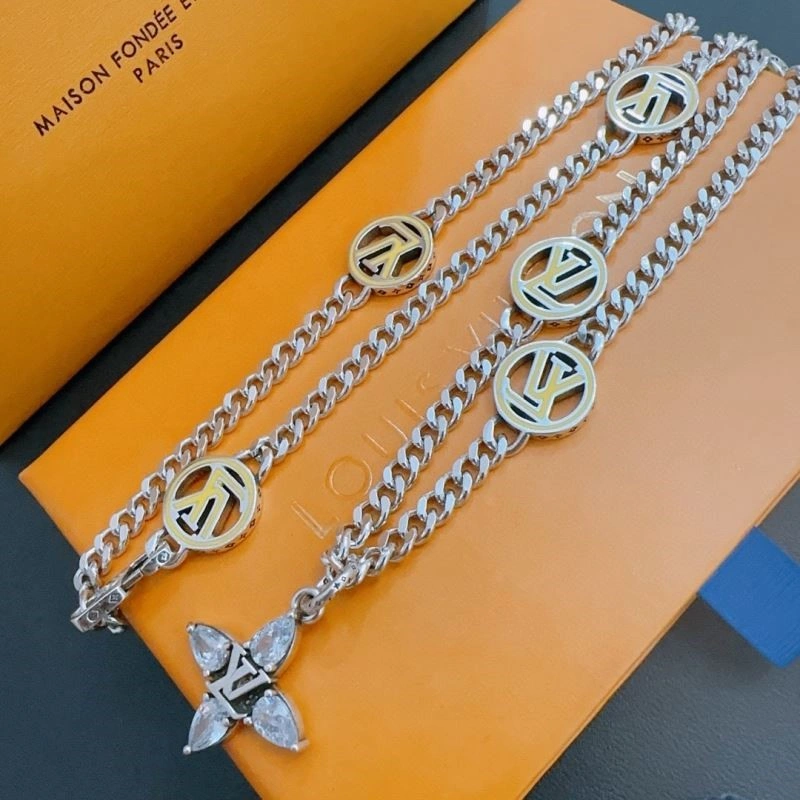 Brand-original Louis Vuitton Necklaces