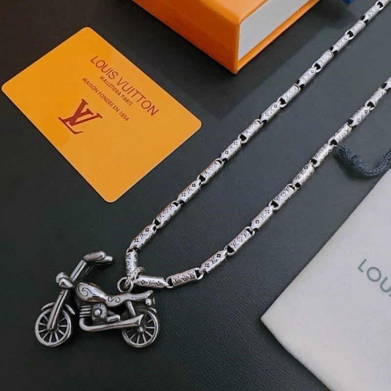 Perfect replica Louis Vuitton Necklaces