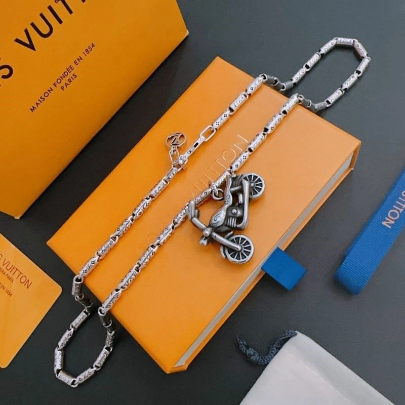 Perfect replica Louis Vuitton Necklaces