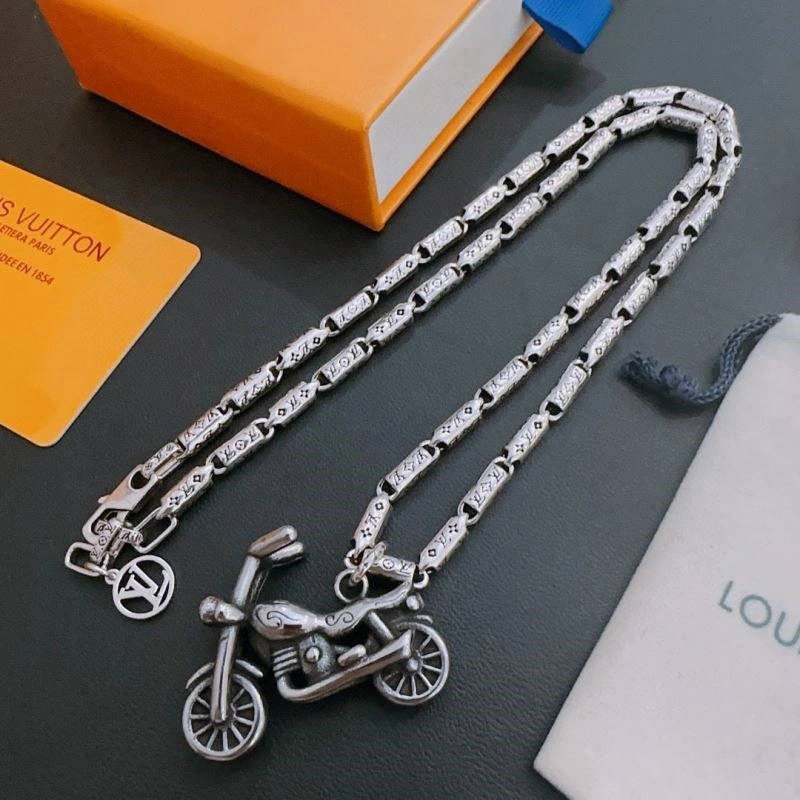 Perfect replica Louis Vuitton Necklaces