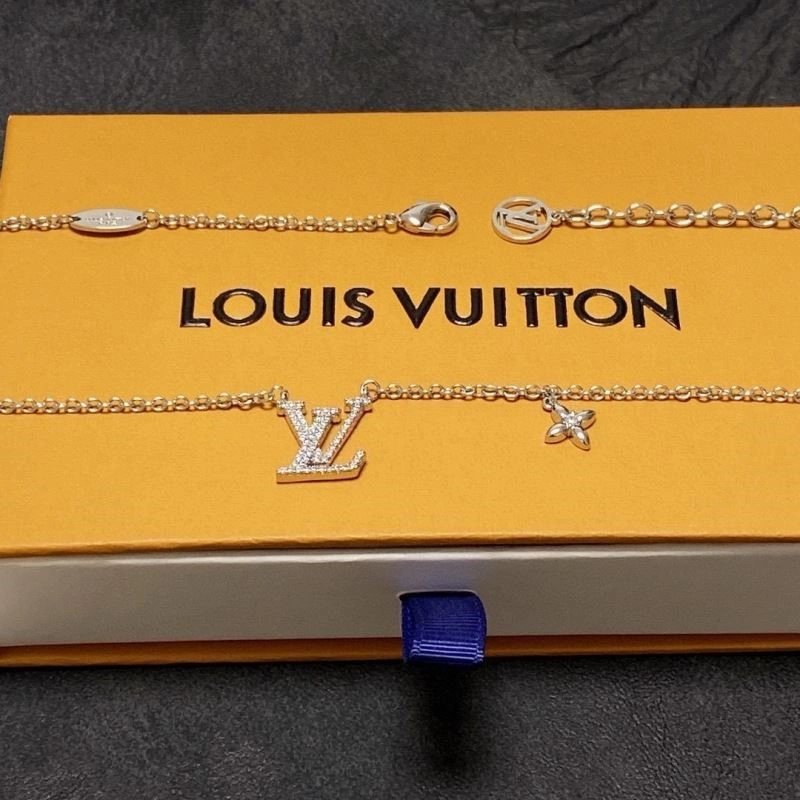 Indistinguishable Louis Vuitton Necklaces