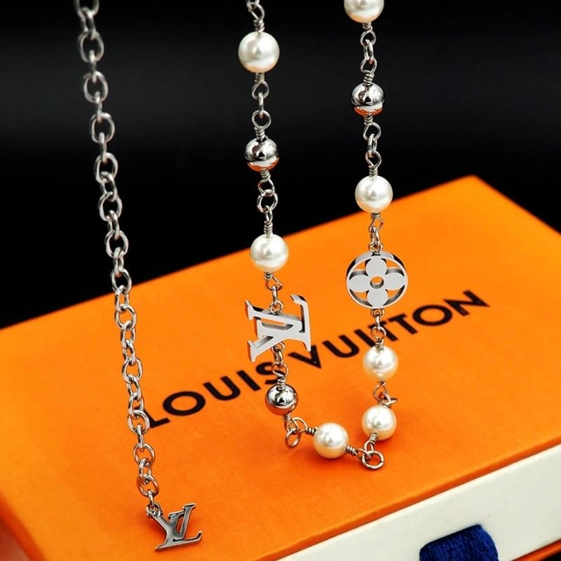 Accurate model Louis Vuitton Necklaces
