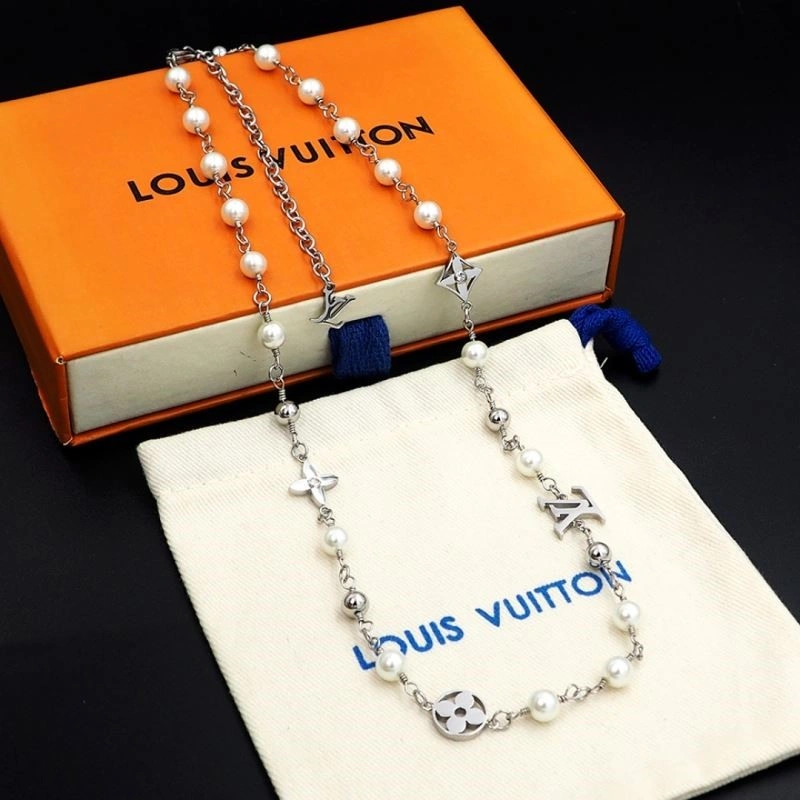 Accurate model Louis Vuitton Necklaces