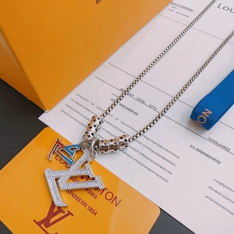 Value-priced Louis Vuitton Necklaces