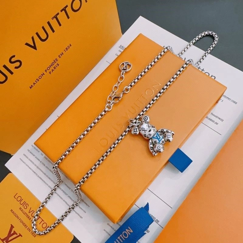 Reasonably priced Louis Vuitton Necklaces