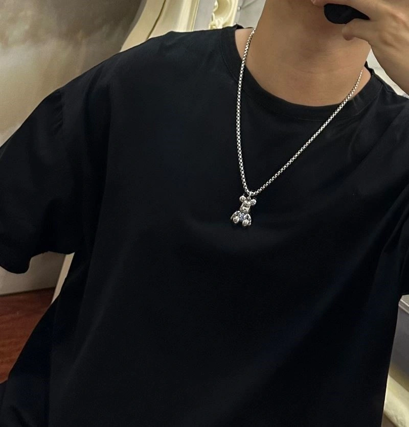 Reasonably priced Louis Vuitton Necklaces