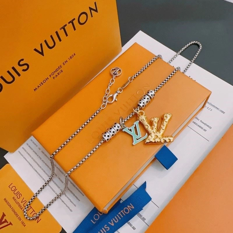 Mirror quality Louis Vuitton Necklaces
