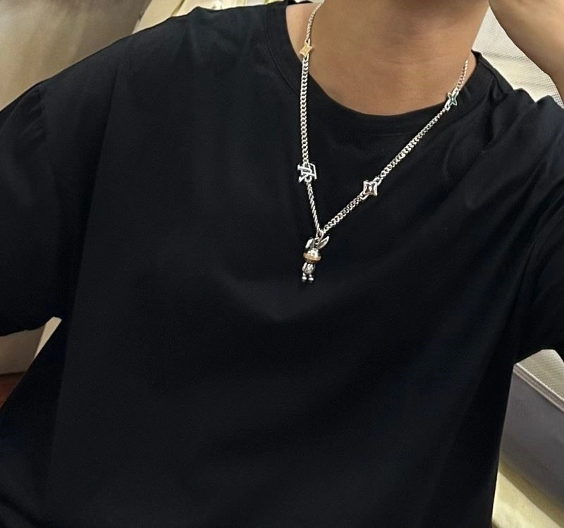 Legit Louis Vuitton Necklaces