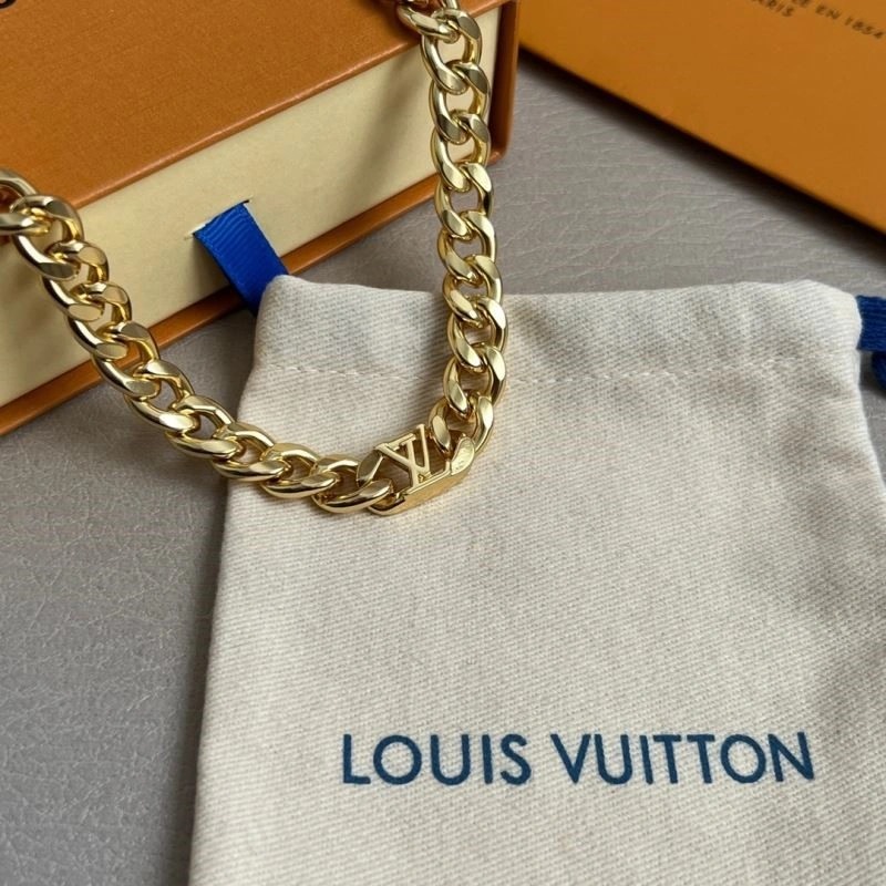 Low-cost Louis Vuitton Necklaces