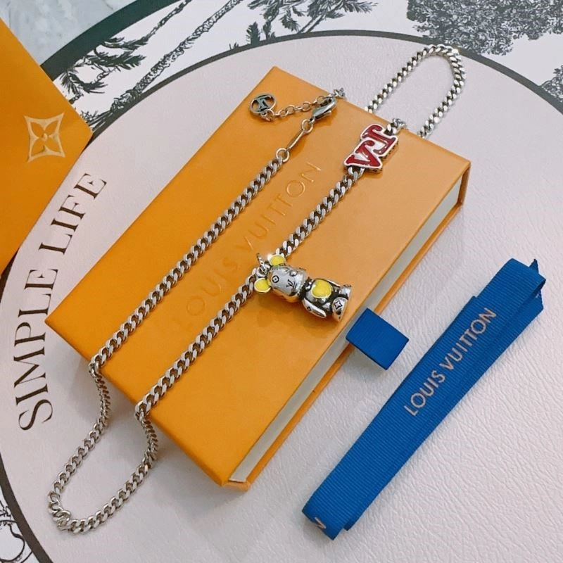 High accuracy Louis Vuitton Necklaces