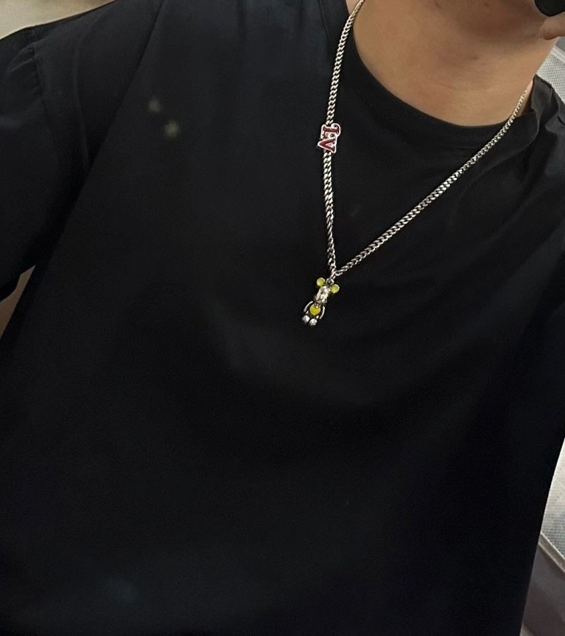 High accuracy Louis Vuitton Necklaces