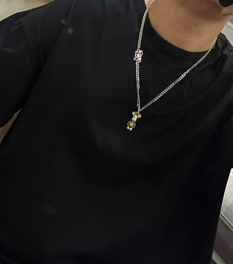 High accuracy Louis Vuitton Necklaces
