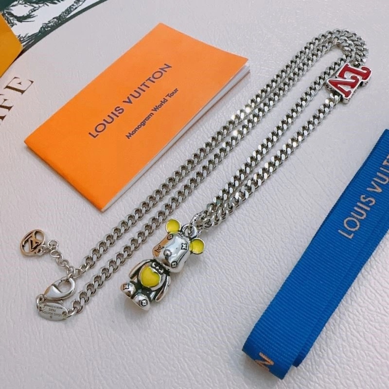 High accuracy Louis Vuitton Necklaces