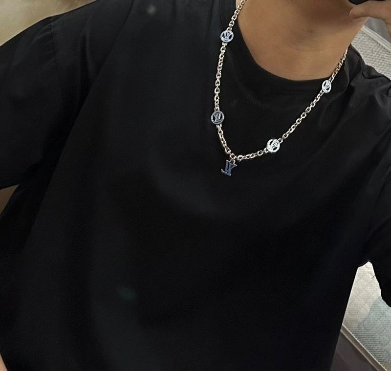 Perfect replica Louis Vuitton Necklaces