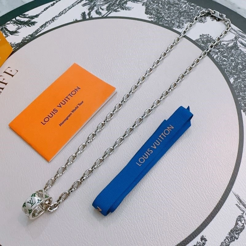 Exact replica Louis Vuitton Necklaces