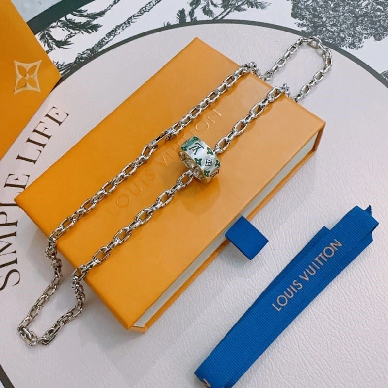 Exact replica Louis Vuitton Necklaces