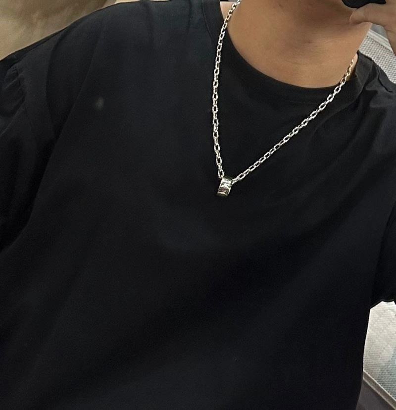 Exact replica Louis Vuitton Necklaces