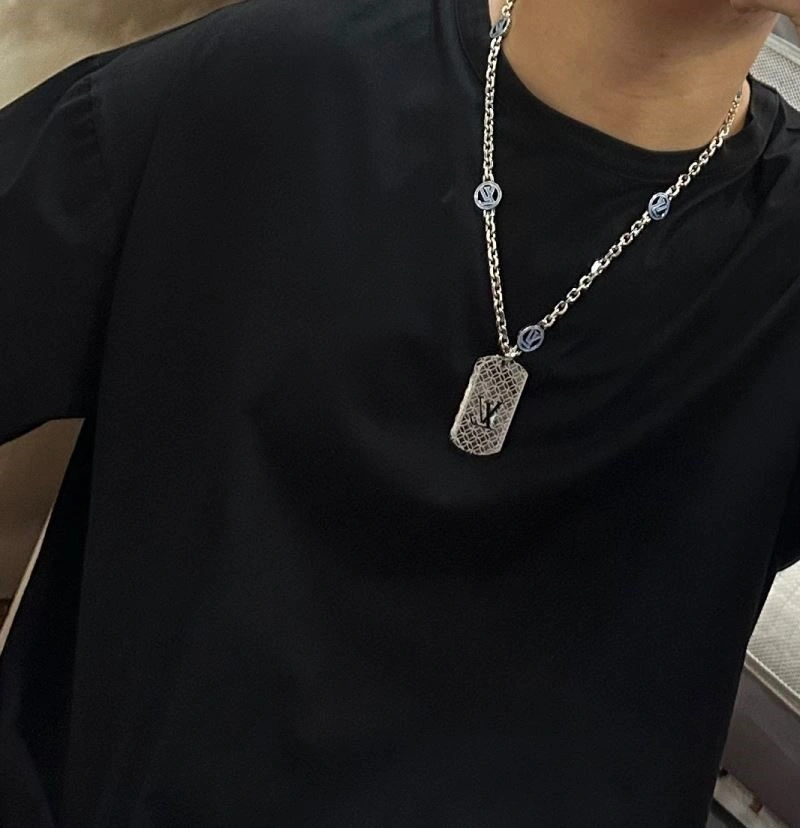 Affordable Louis Vuitton Necklaces